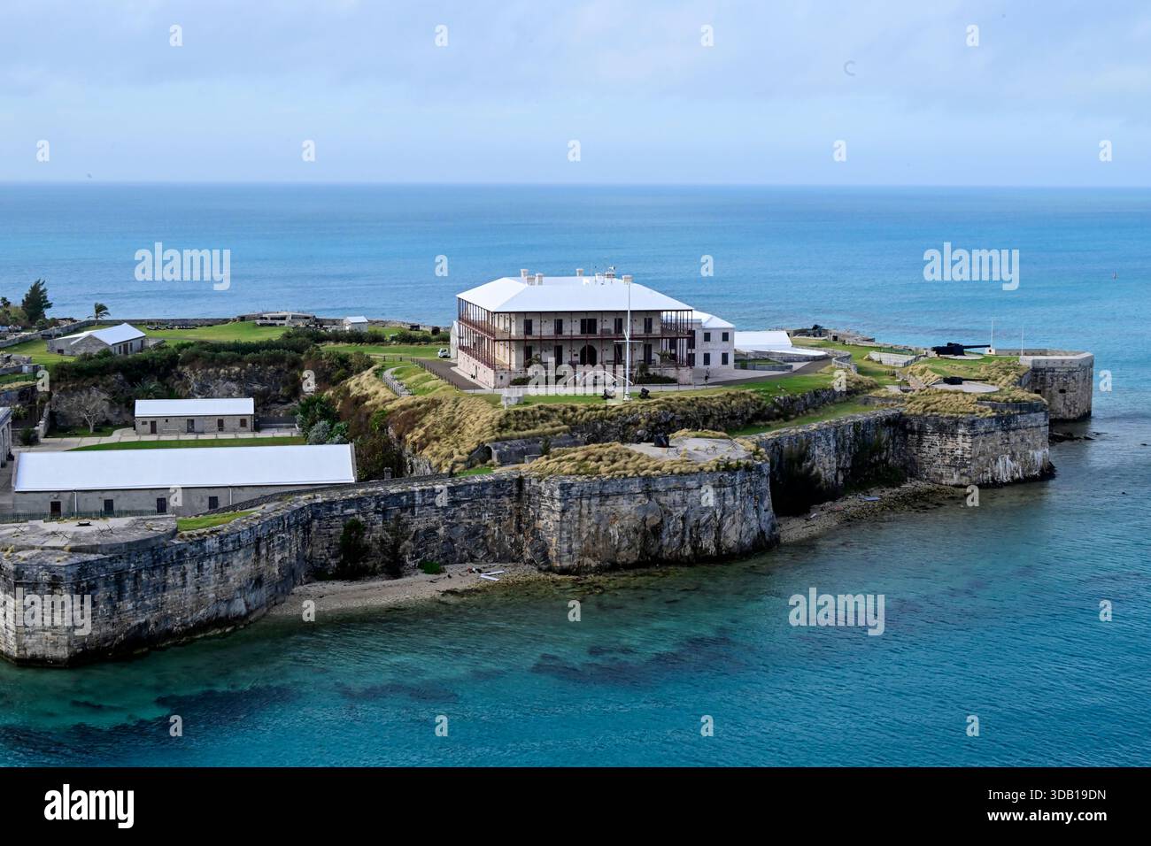 The National Museum of Bermuda, left, and the Commissioner’s House ...