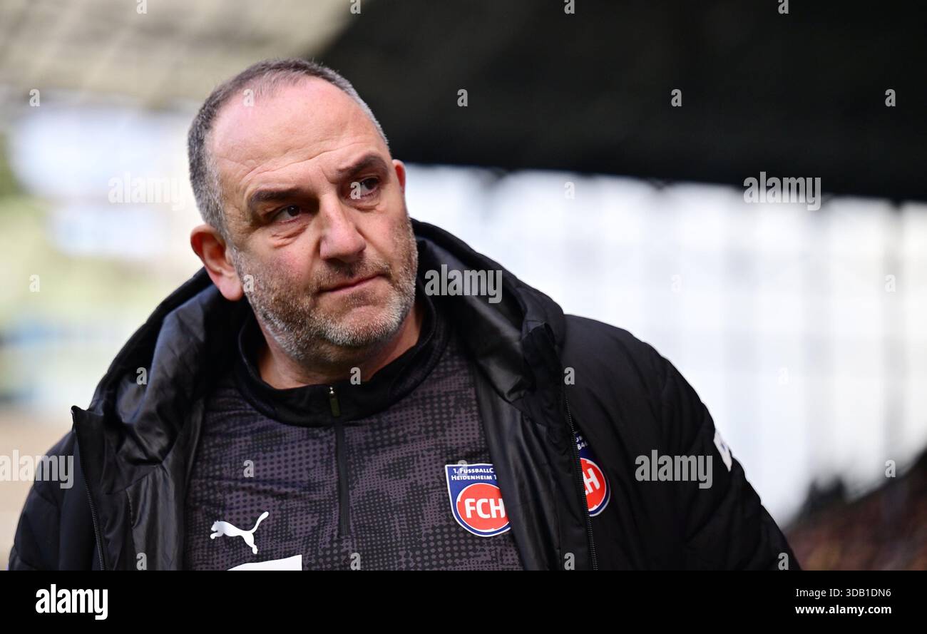 Trainer [coach] Frank Schmidt (Heidenheim) Hamburg, December 13, 2025 ...