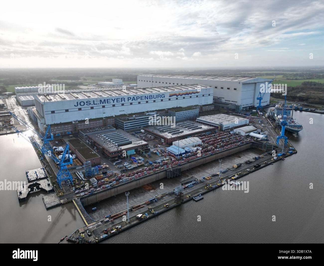 PRODUCTION - 13 December 2025, Lower Saxony, Papenburg: View of the ...