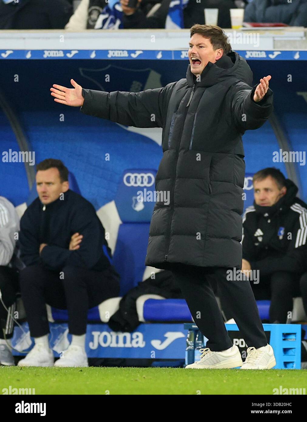 Trainer [coach] Merlin Polzin (HSV Hamburg) Sinsheim, December 13, 2025 ...