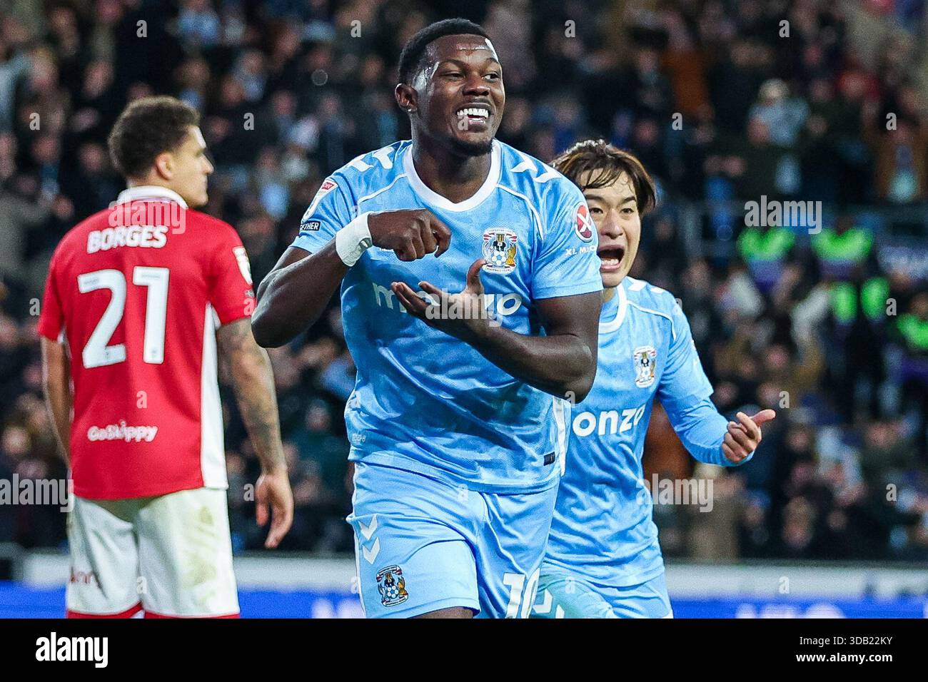 10, Ephron Mason-Clark of Coventry City celebrates the goal during the ...