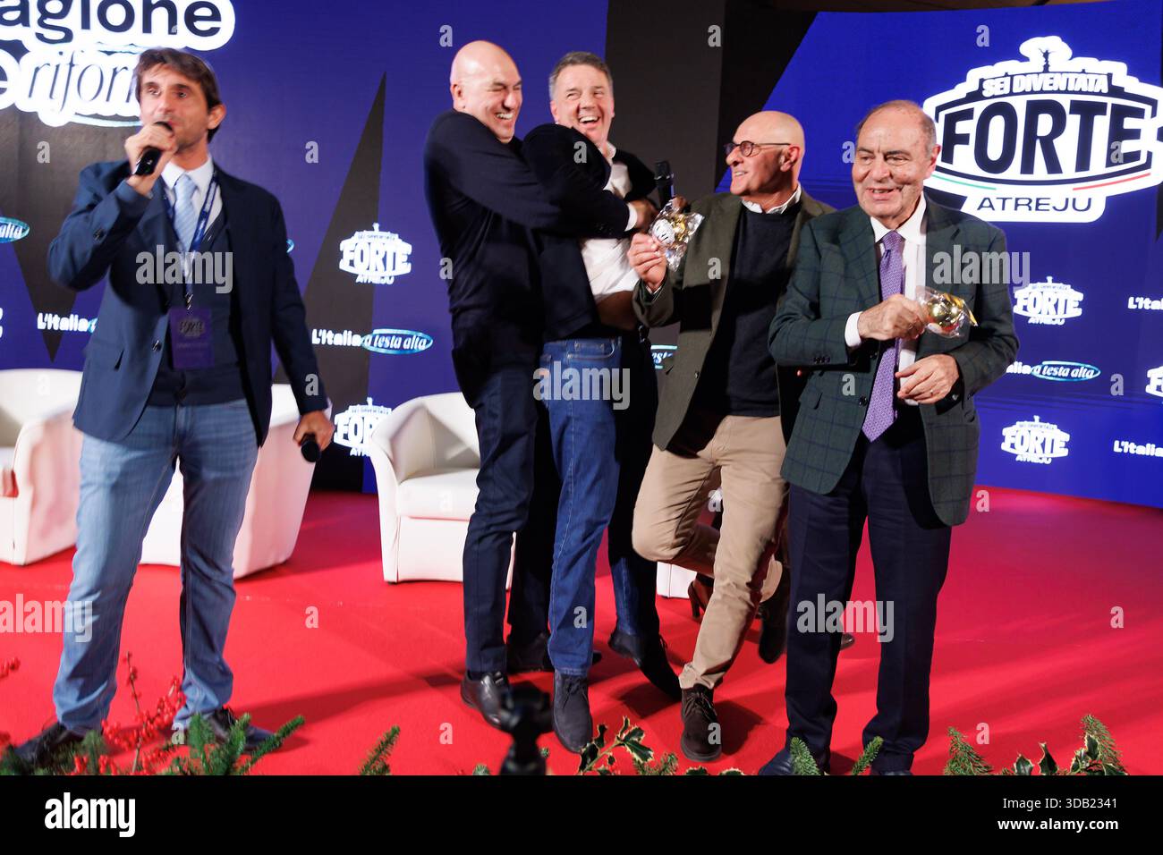 Giovanni Donzelli, Guido Crosetto, Fabio Rampelli e Bruno Vespa in ...
