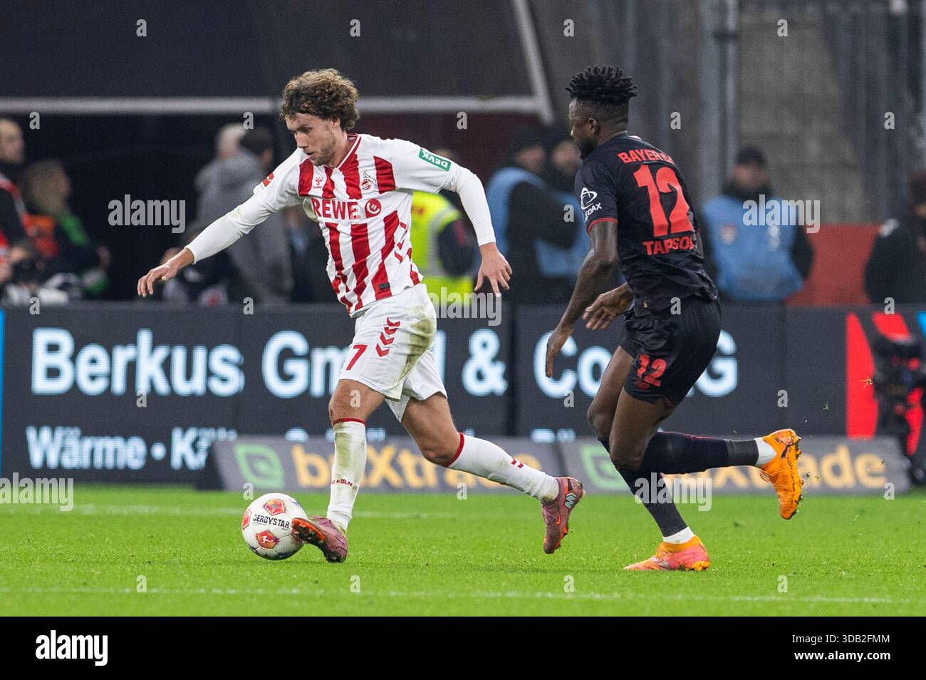 LEVERKUSEN, GERMANY - DECEMBER 13: Luca Waldschmidt (1. FC Köln, 7 ...