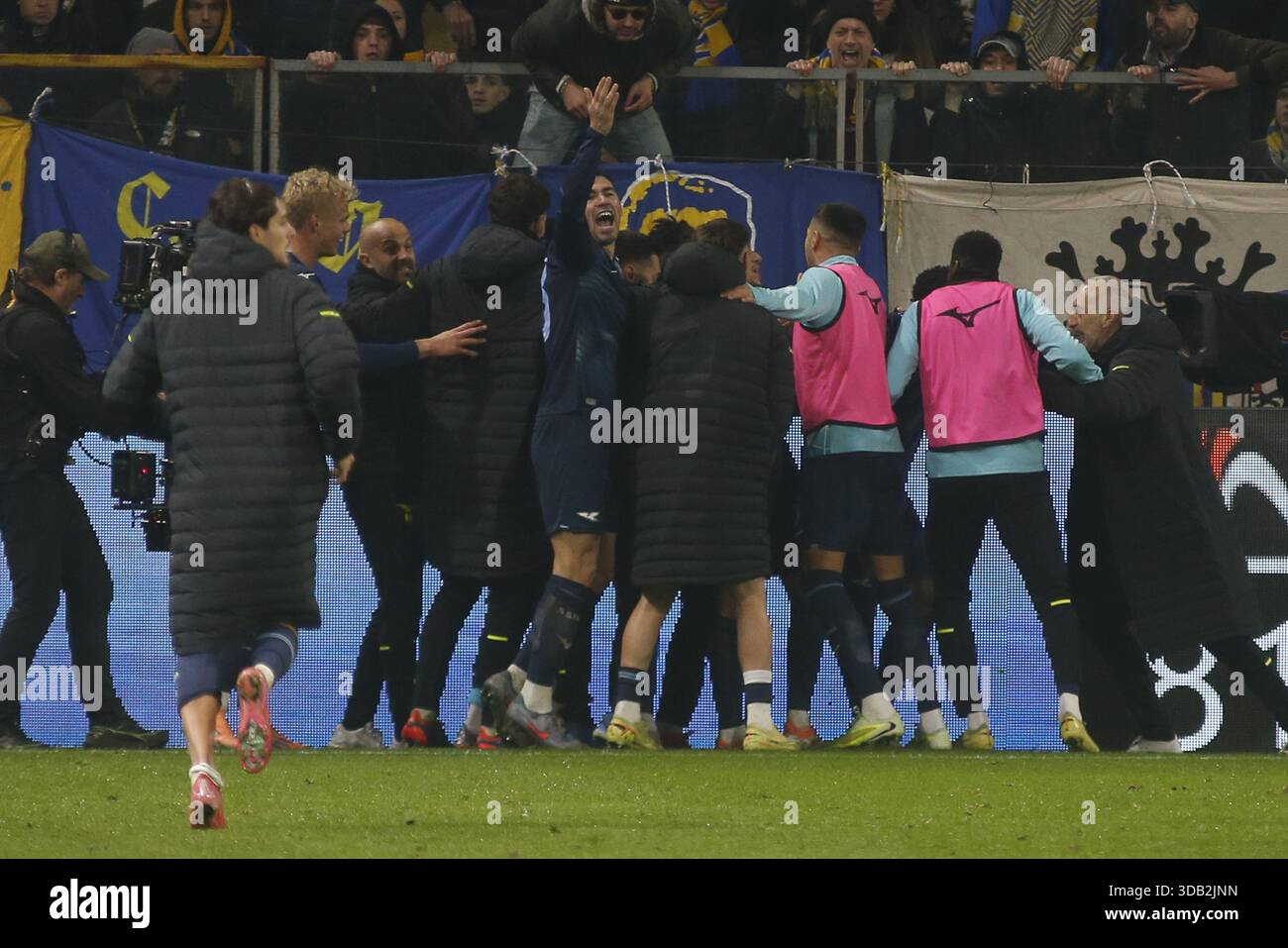 Tijjani Noslin of SS Lazio celebrates with team mate during Parma ...