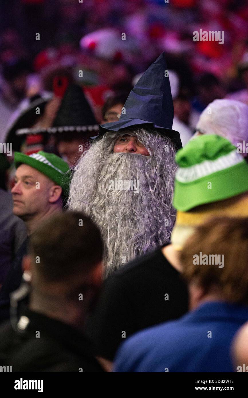 Alexandra Palace, London, UK. 13th Dec, 2025. 2025 PDC Paddy Power ...