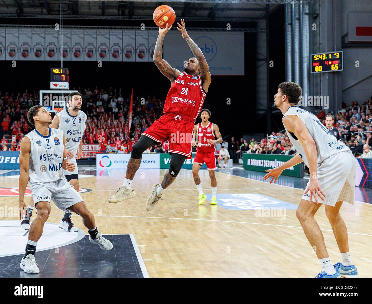 Kevin McClain (MLP Academics Heidelberg, #03), Mateo Seric (MLP Academics Heidelberg, #21), Cobe ...