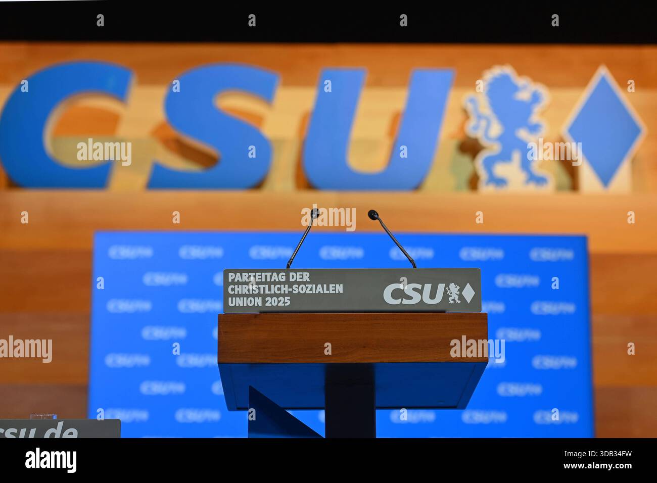 CSU Logo,Rednerpult. CSU Parteitag 2025 am 12.und 13.12.2025 MESSE ...