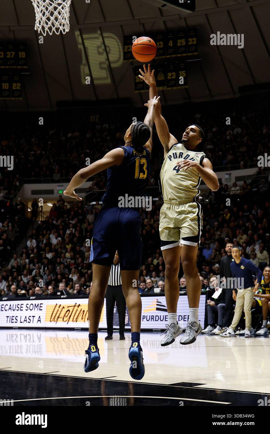 WEST LAFAYETTE, IN - DECEMBER 13: Purdue Boilermakers forward Trey ...