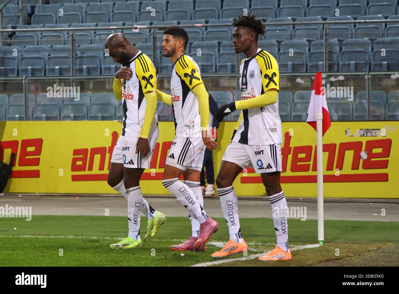 GRAZ, AUSTRIA, 13 DEC 25 - SOCCER - ADMIRAL Bundesliga [Bundesliga ...