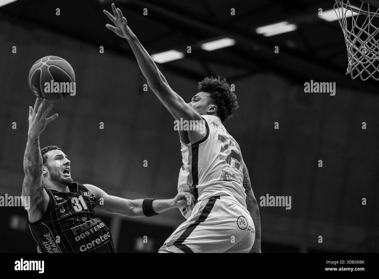Live news alamy fight Black and White Stock Photos & Images - Alamy