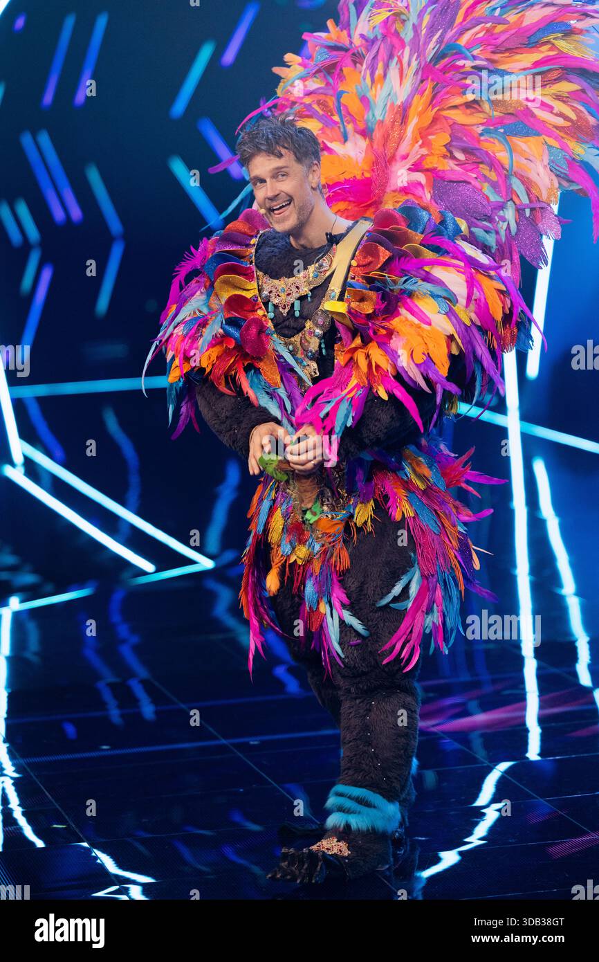 13 December 2025, North Rhine-Westphalia, Cologne: Actor Wayne ...