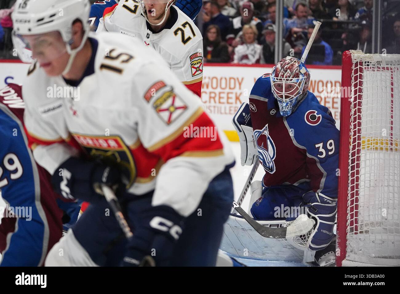 Colorado Avalanche goaltender Mackenzie Blackwood (39) in the second ...