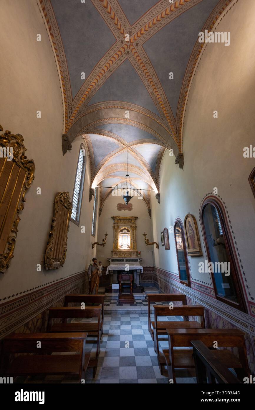 Volterra, Italy - Jul 21, 2025: Gothic vaulted side chapel in Volterra ...