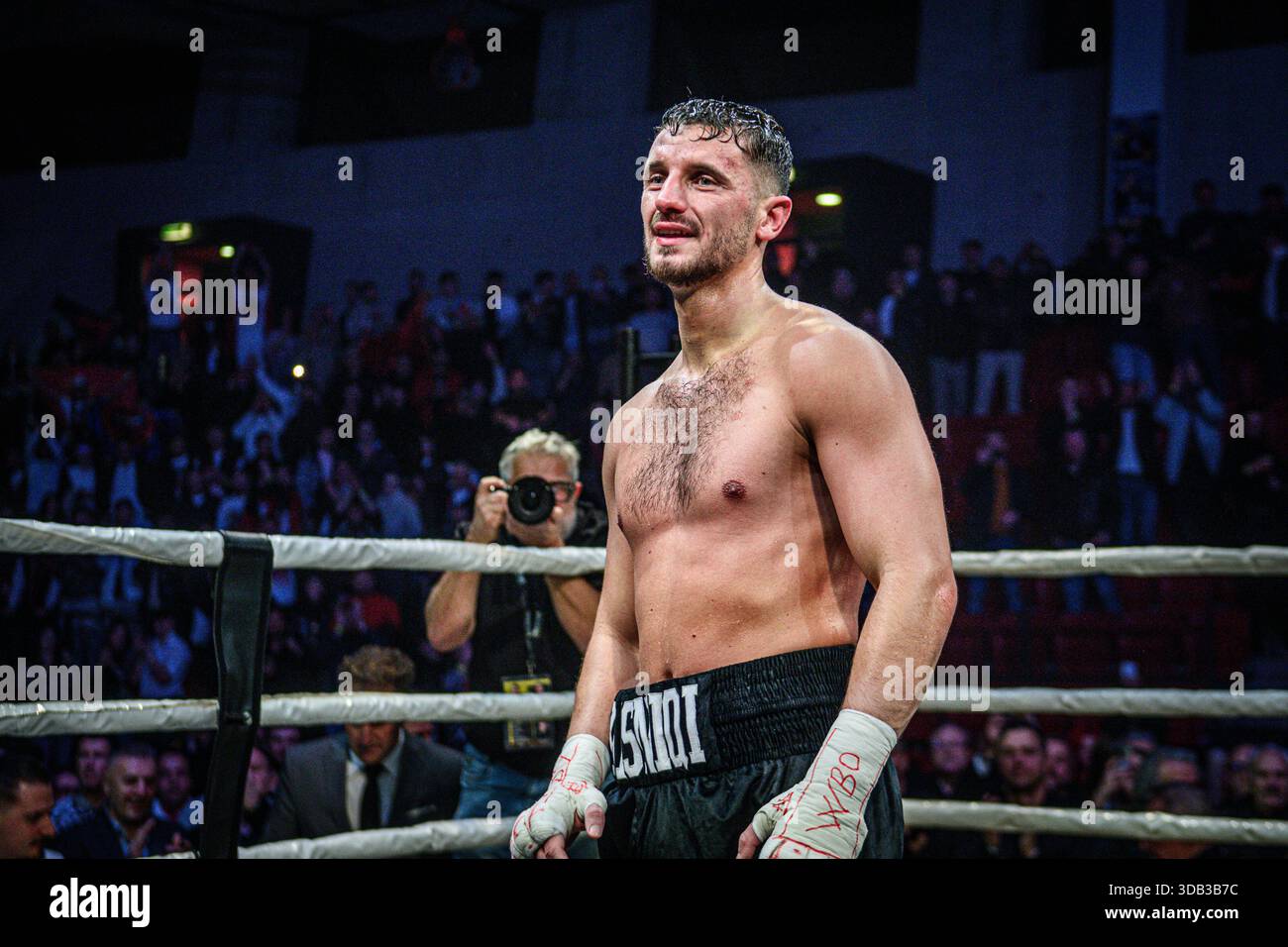 Ardian Krasniqi (Germany), visibly relieved, is happy after victory ...