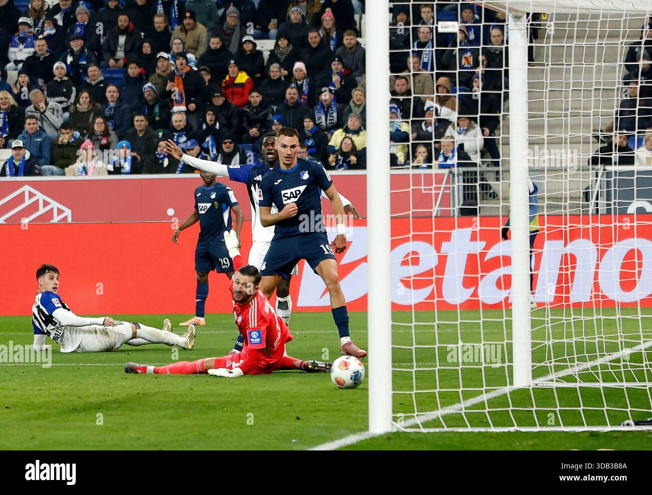 Tim Lemperle (TSG Hoffenheim, 19), Goal scored, erzielt das Tor zum 3:0 ...
