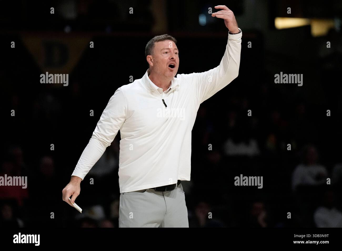 Vanderbilt head coach Mark Byington yells to his players during the ...