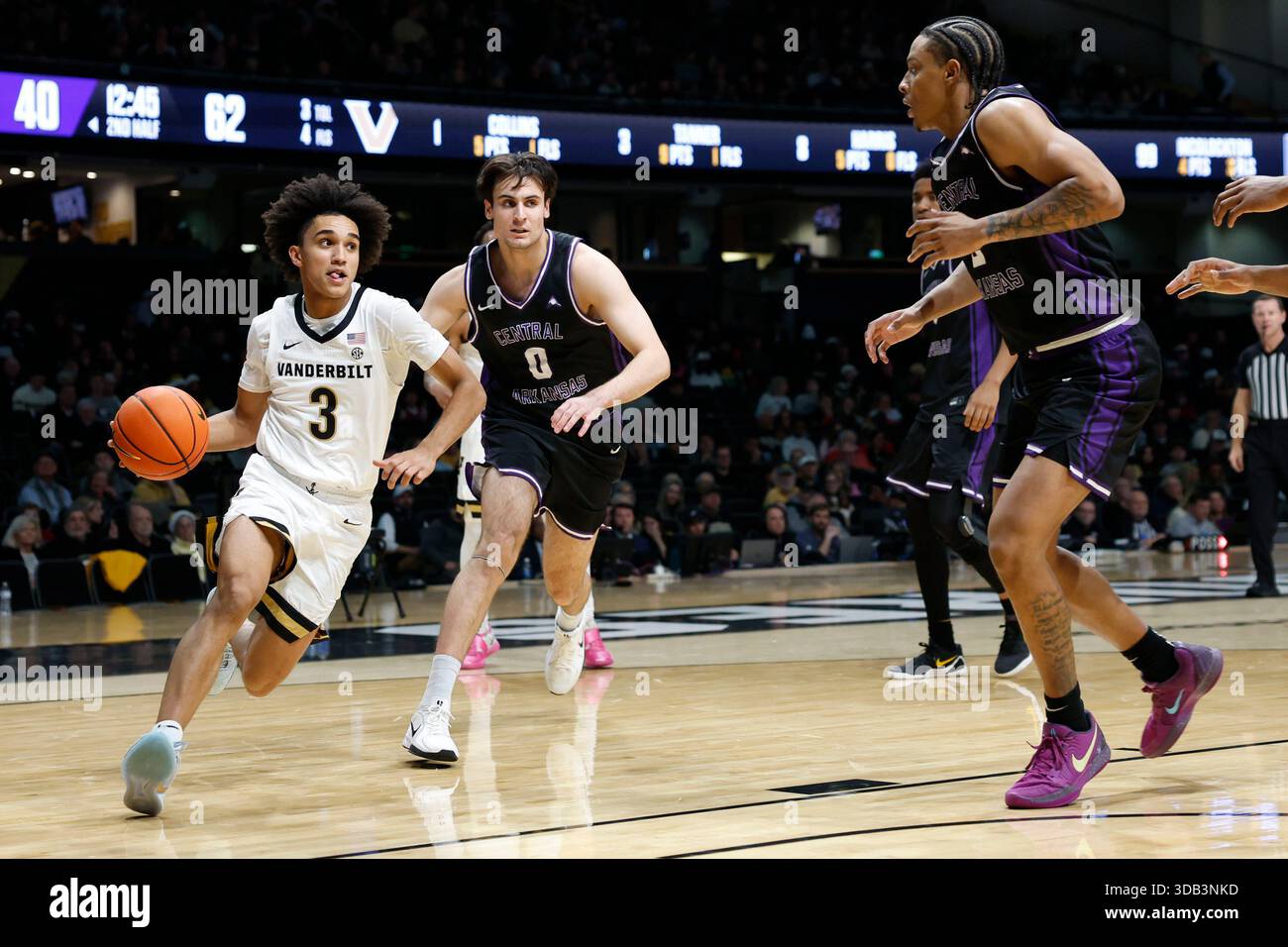 NASHVILLE, TN - DECEMBER 13: Vanderbilt Commodores guard Tyler Tanner ...