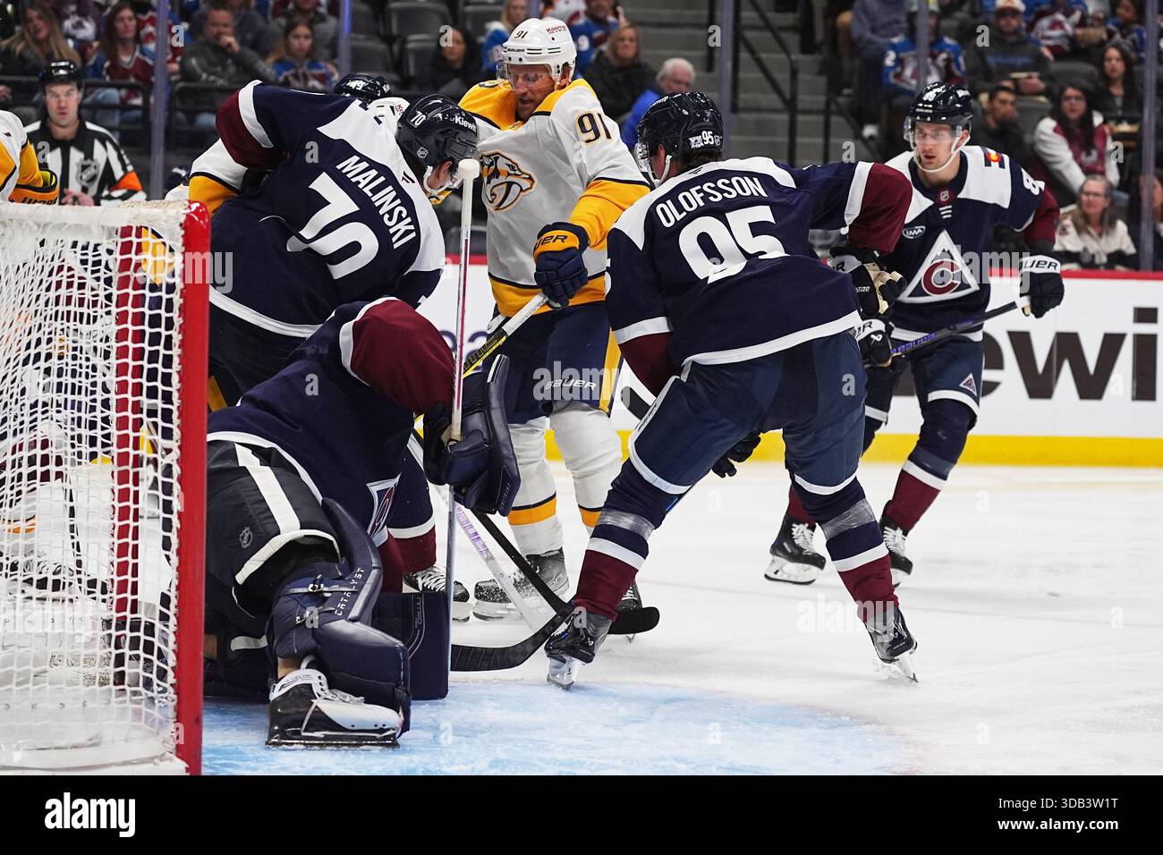 Nashville Predators center Steven Stamkos, back right, struggles to put ...