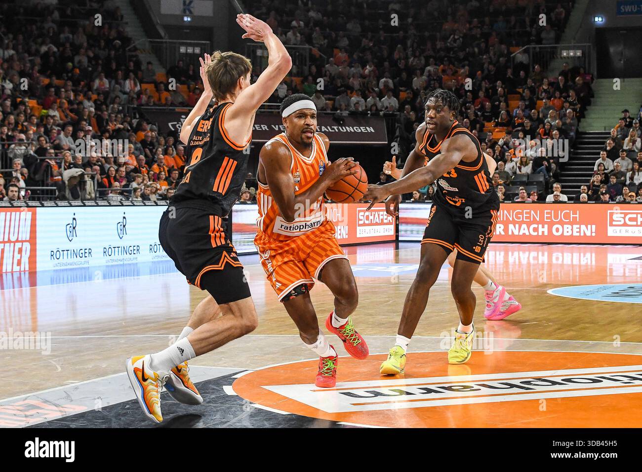December 13, 2025, ratiopharm arena, Neu-Ulm, GER, BBL, ratiopharm Ulm ...