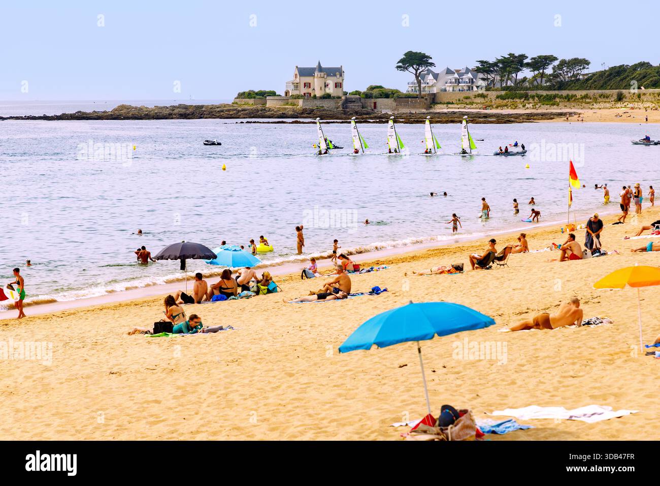Plage Valentin sandy beach in Batz-sur-Mer on the Guérande peninsula ...
