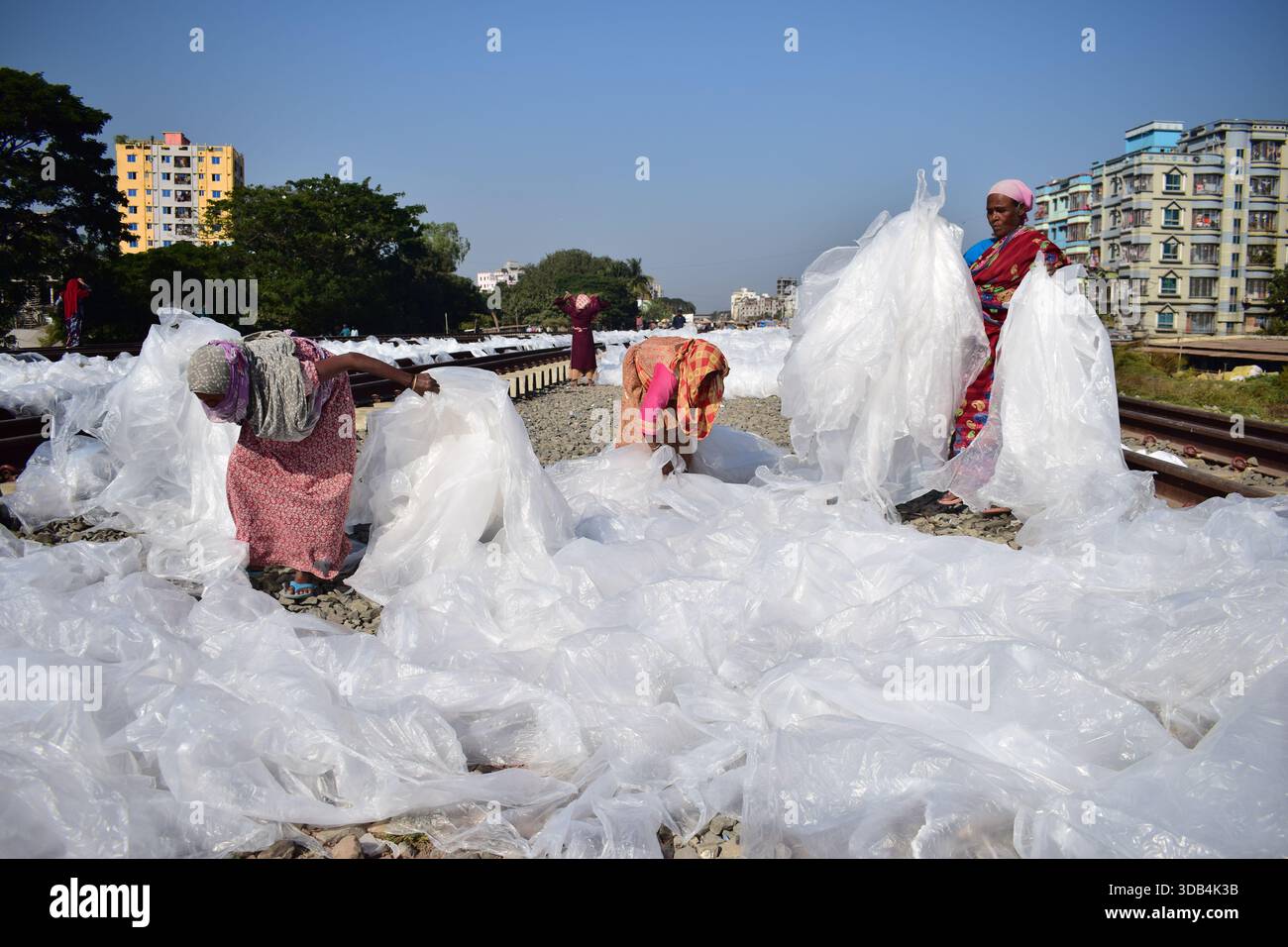 Labour intensive process hi-res stock photography and images - Alamy