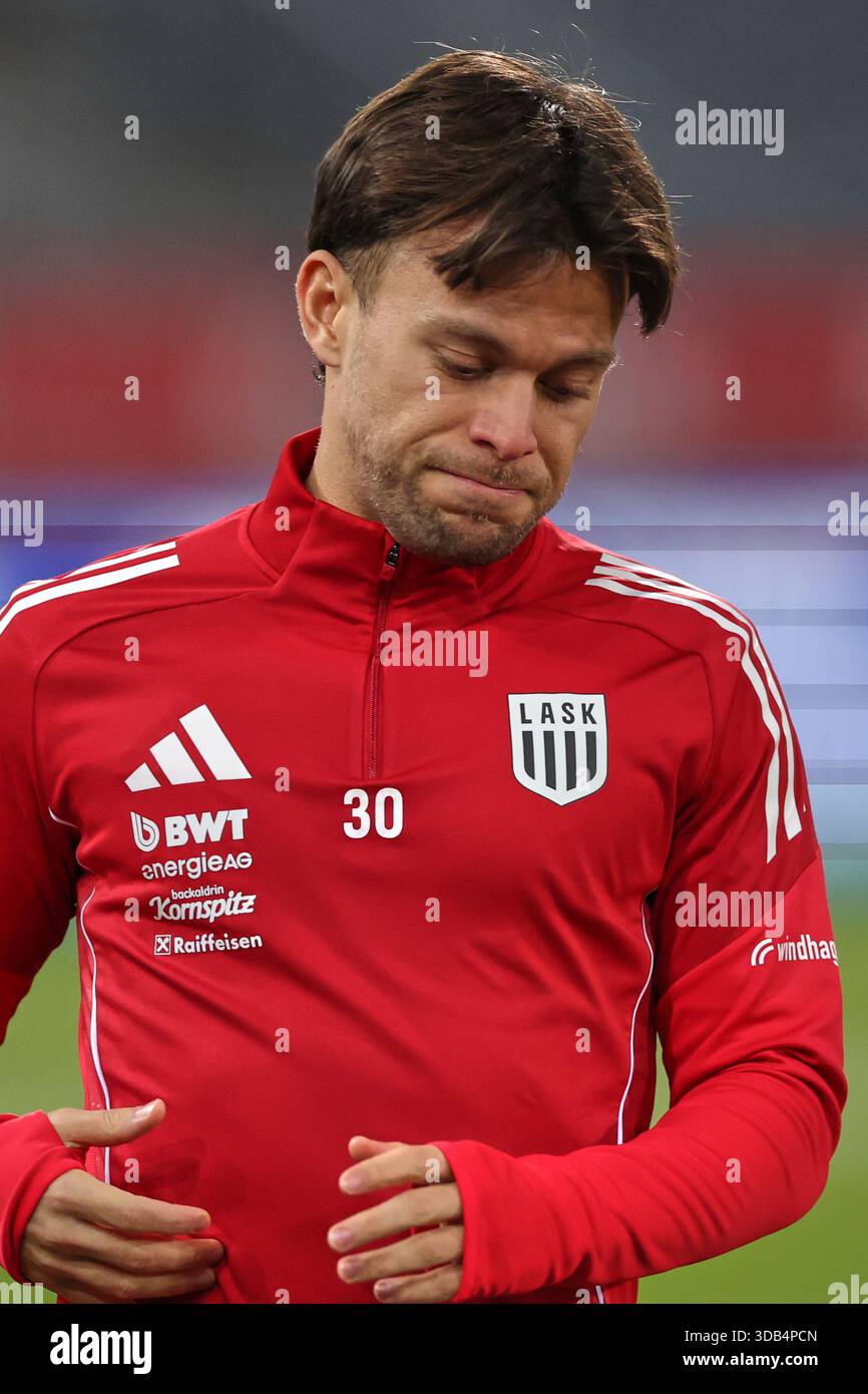 GRAZ, AUSTRIA, 13.DEC.25 - SOCCER - ADMIRAL Bundesliga, Grazer AK 1902 ...