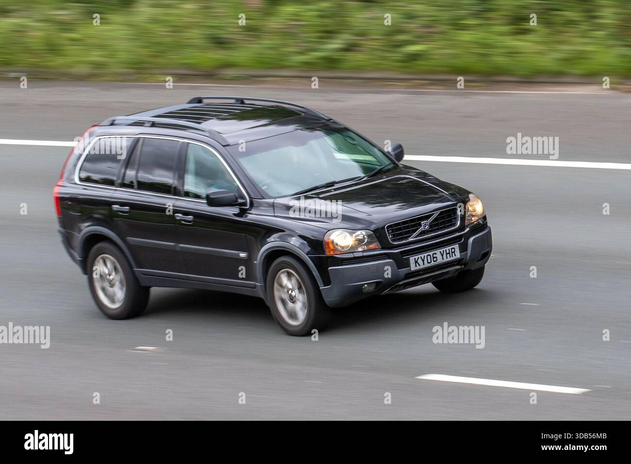 Volvo xc90 automatic diesel suv 2 4 d5 se geartronic awd hi-res stock ...
