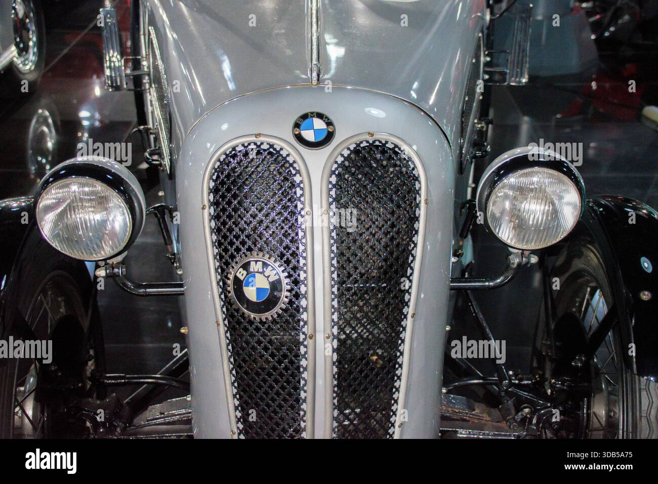 The BMW Dixi Roadster was one of the first passenger cars produced by ...