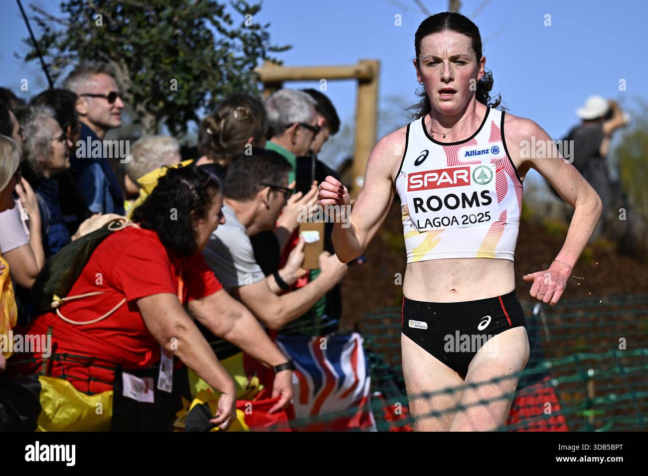 Belgian Lisa Rooms pictured in action during the Women Elite race at ...