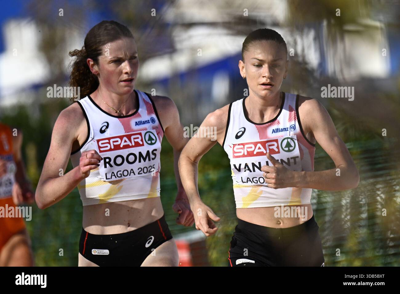 Belgian Lisa Rooms and Belgian Jana Van Lent pictured in action during ...
