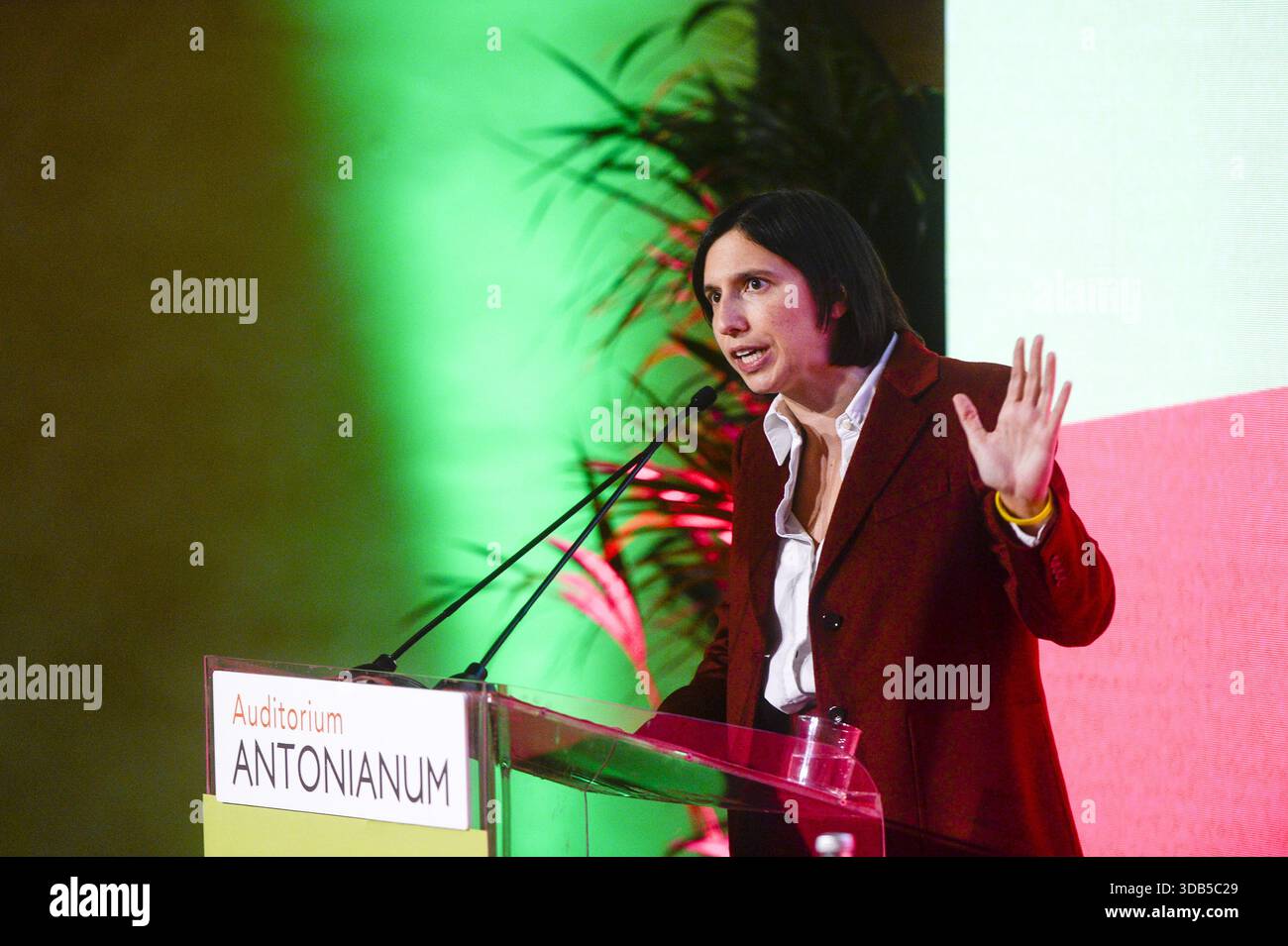 Rome National Assembly of the Democratic Party (PD) in the photo by ...