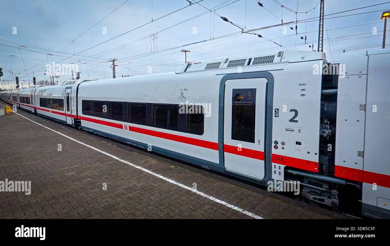 Premiere für den ICE-L zum Fahrplanwechsel am 14. Dezember 2025 ...