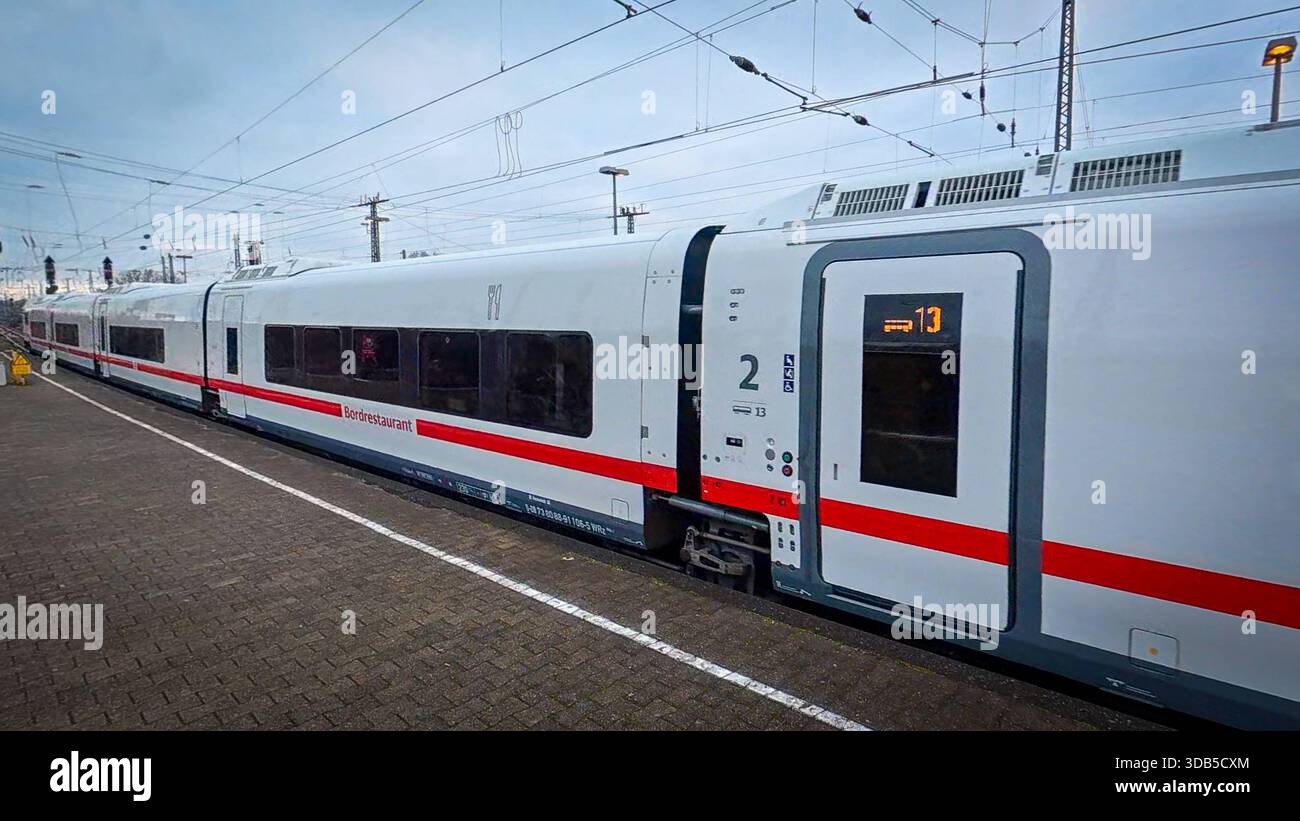 Premiere für den ICE-L zum Fahrplanwechsel am 14. Dezember 2025 ...