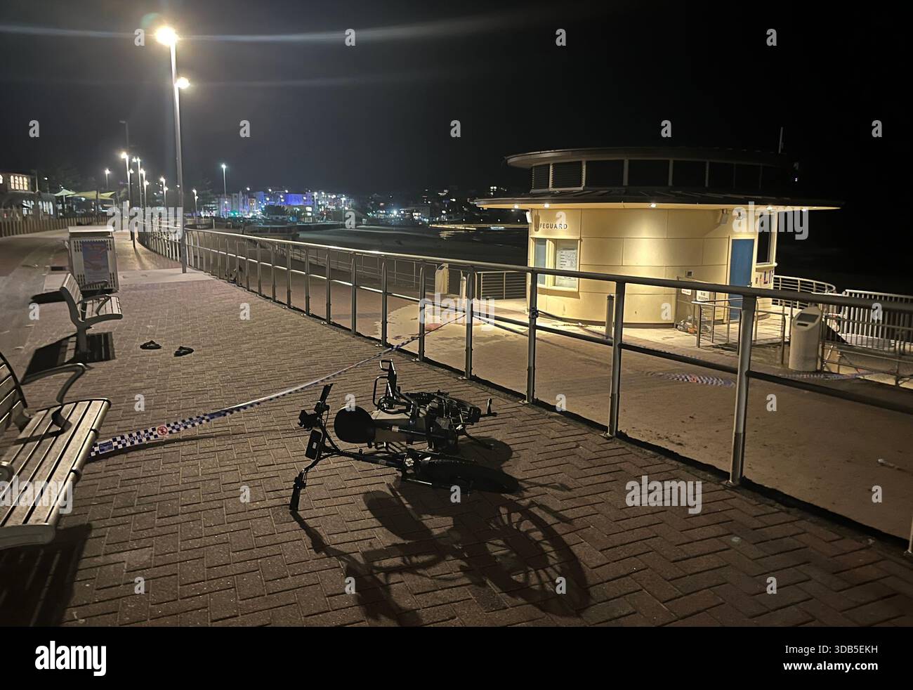 14 December 2025, Australia, Sydney: The scene of an attack with ...