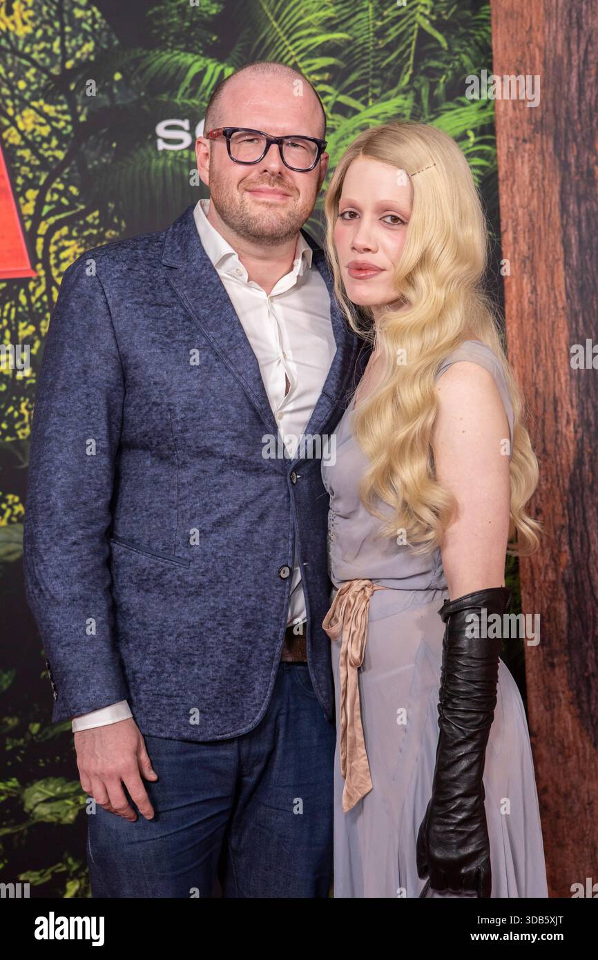 Los Angeles, CA, USA, 13th Dec. 2025 Evan Daugherty and Esther ...