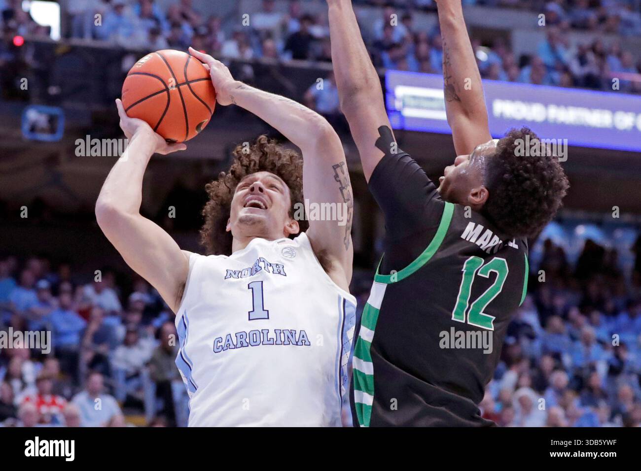 North Carolina forward Zayden High (1) goes in for a shot against USC ...