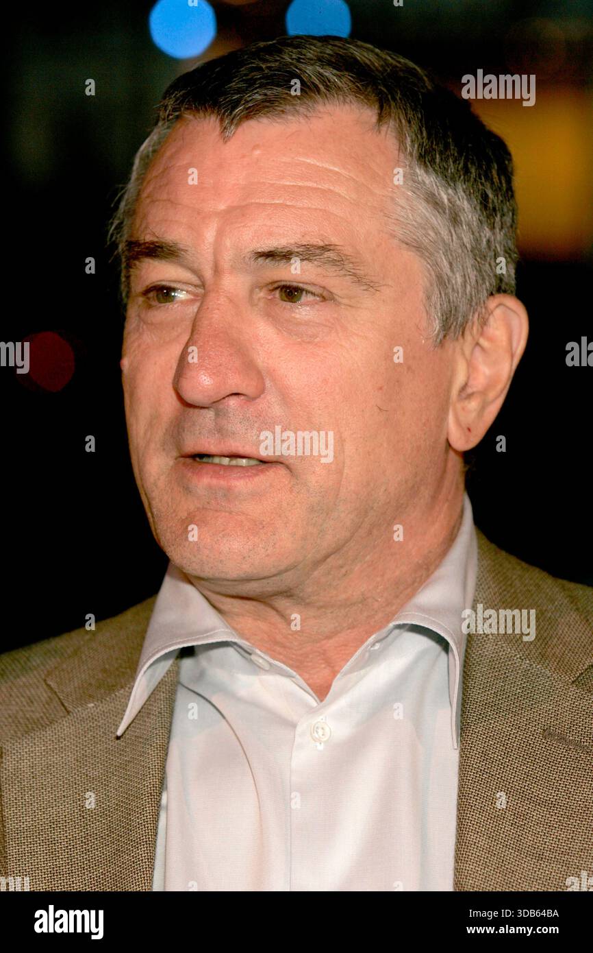 Robert De Niro at the premiere of the animated film 'Shark Tale / Great ...