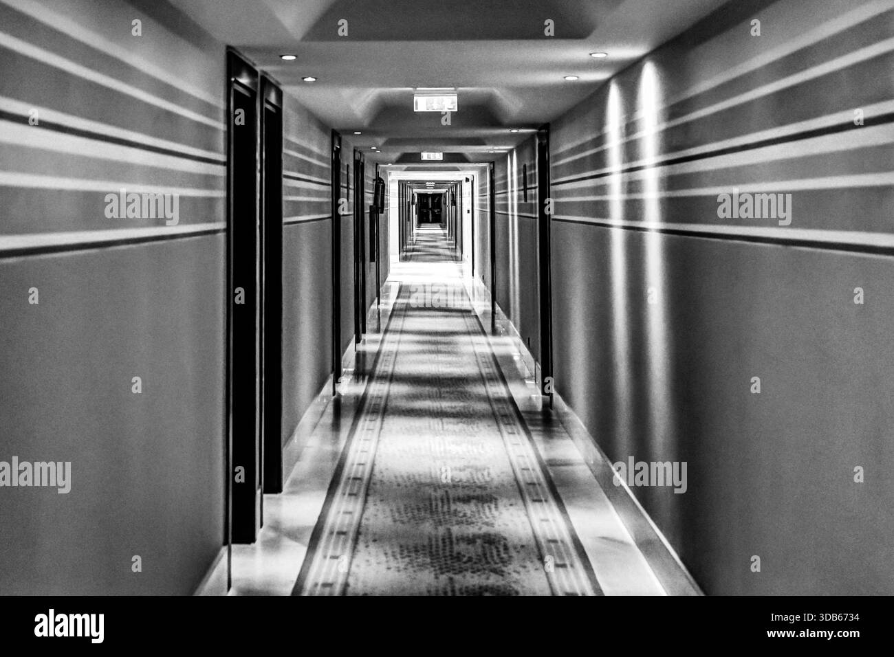 Luxury hotel corridor Black and White Stock Photos & Images - Alamy