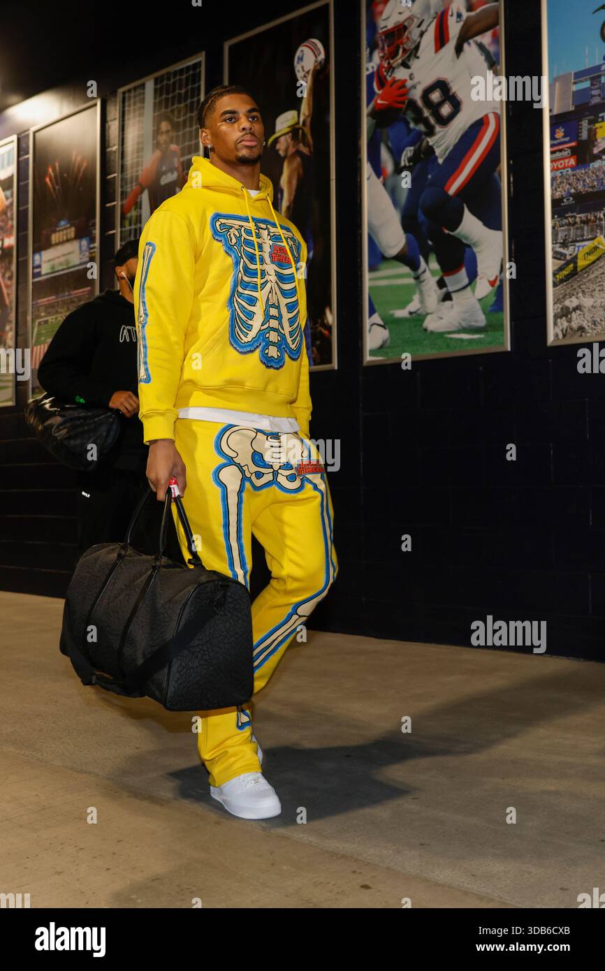 Buffalo Bills wide receiver Keon Coleman (0) enters the stadium prior ...