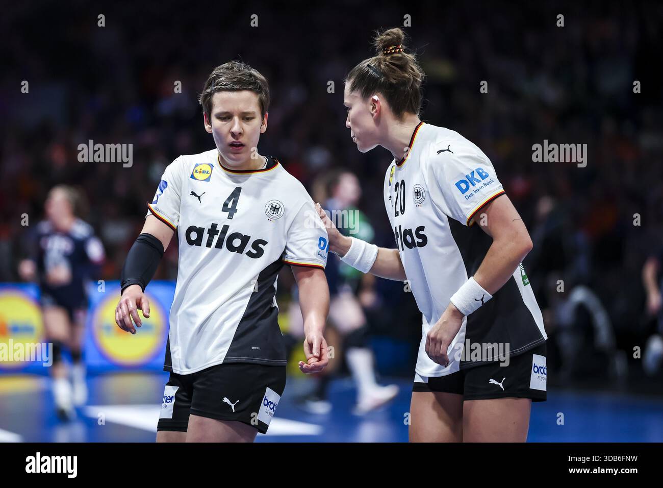 ROTTERDAM - Alina Grijseels (GER) and Emily Vogel (GER) during the ...