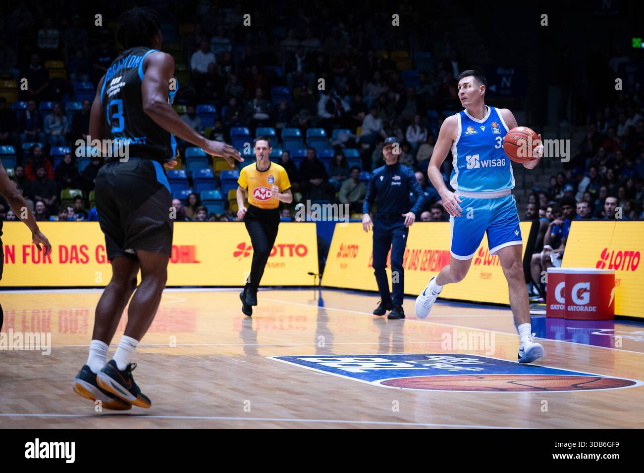 Ryan Hawkins (Frankfurt Skyliners, #33) GER, BBL, Frankfurt Skyliners ...