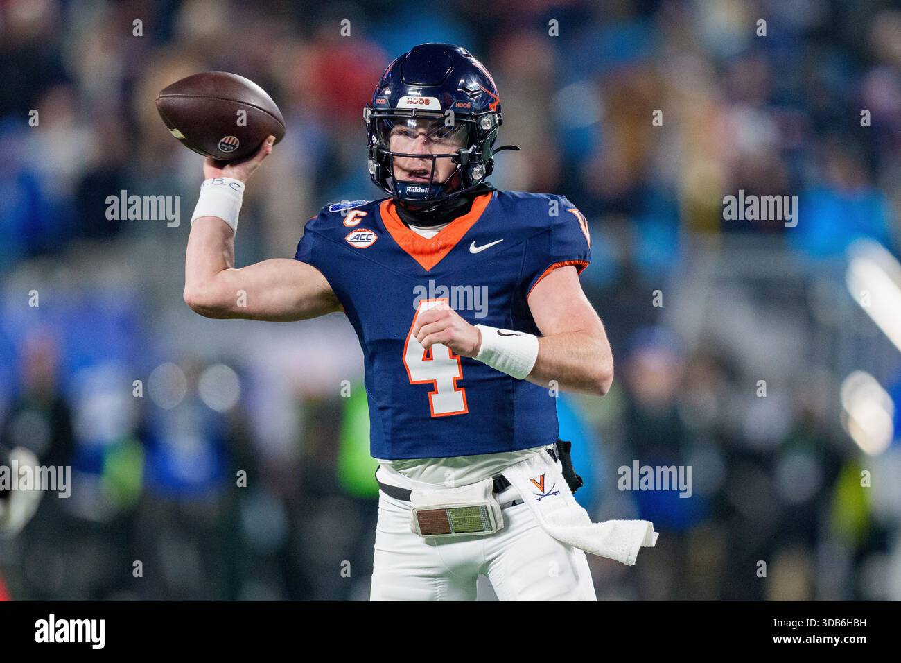 Virginia quarterback Chandler Morris (4) passes the ball during the ...