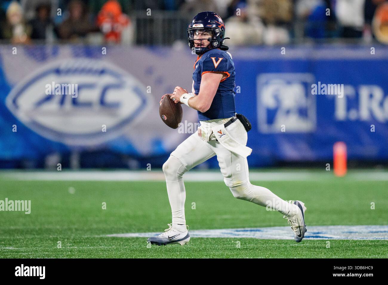 Virginia quarterback Chandler Morris (4) runs with the ball during the ...