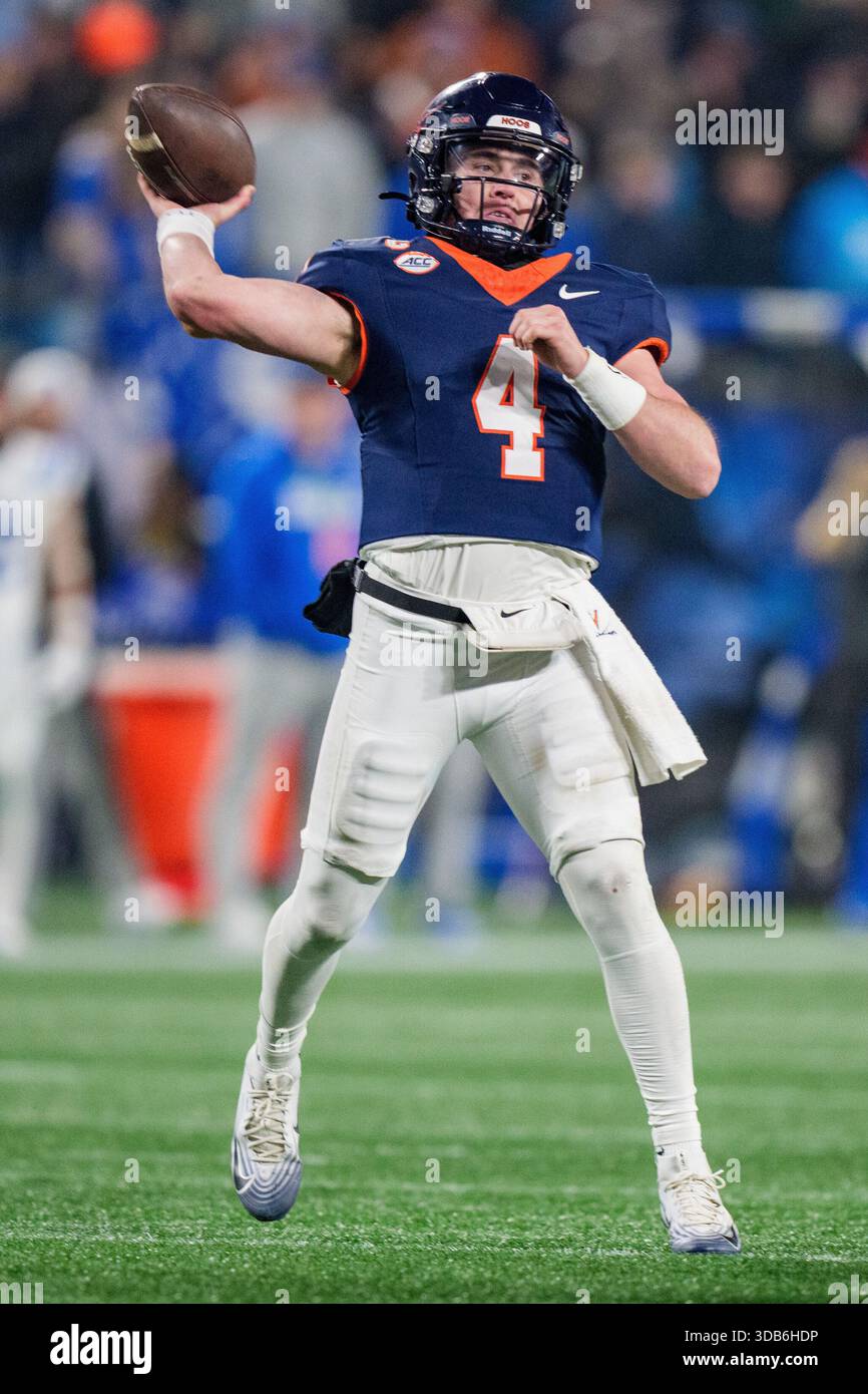Virginia quarterback Chandler Morris (4) passes the ball during the ...