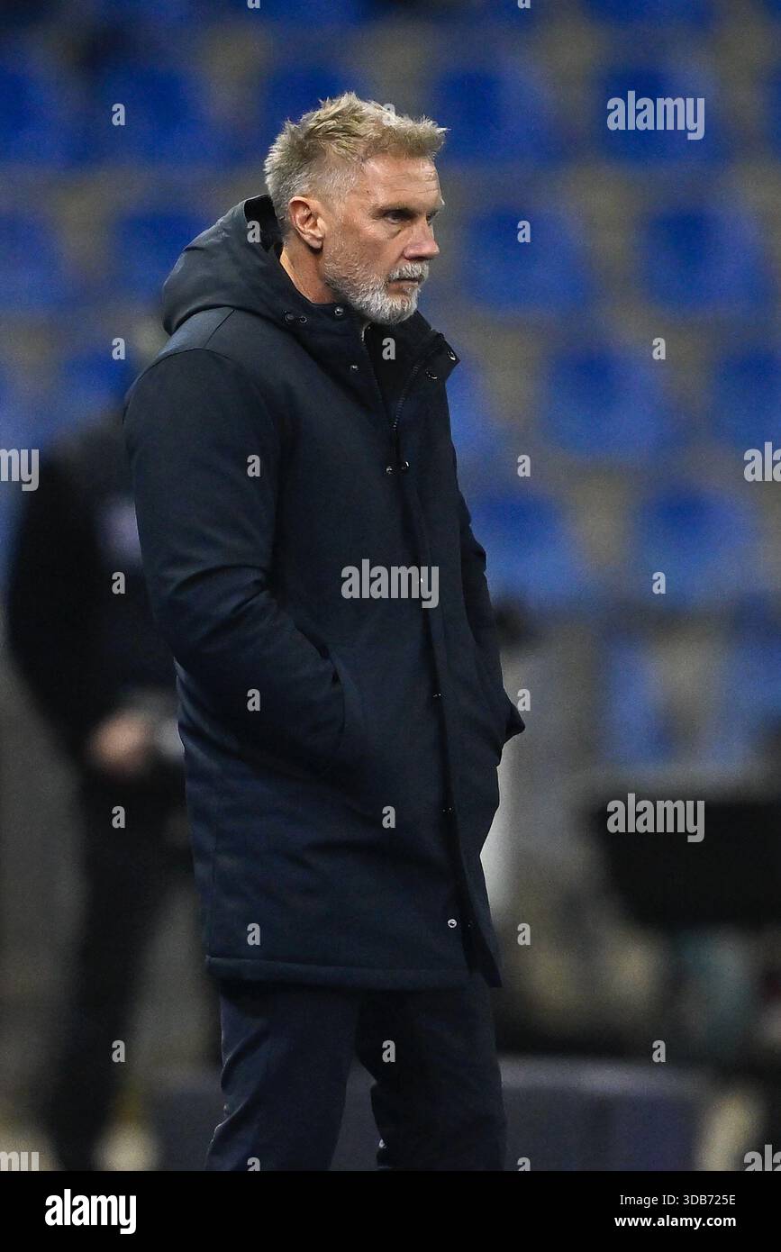 Genk's head coach Thorsten Fink pictured during a soccer match between ...