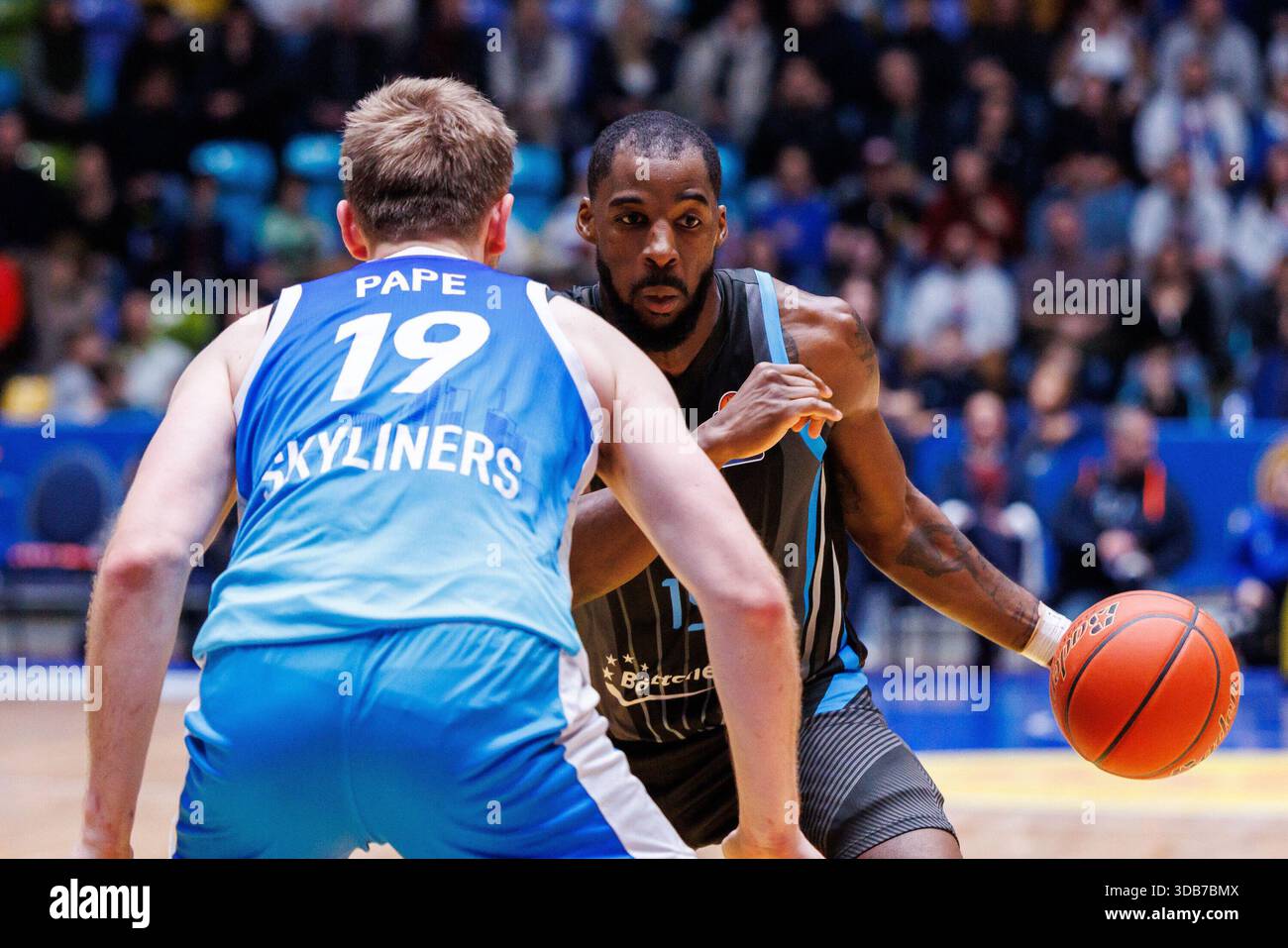 Naz Bohannon (Science City Jena, 15) against Till Pape (Frankfurt ...