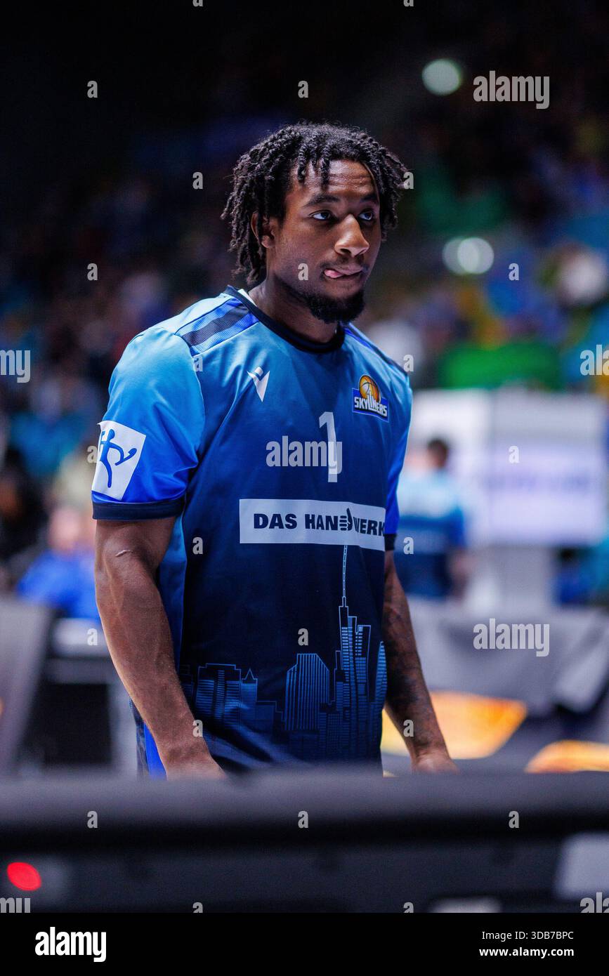 Isaiah Swope (Frankfurt Skyliners, 1) Game of the easycredit BBL ...