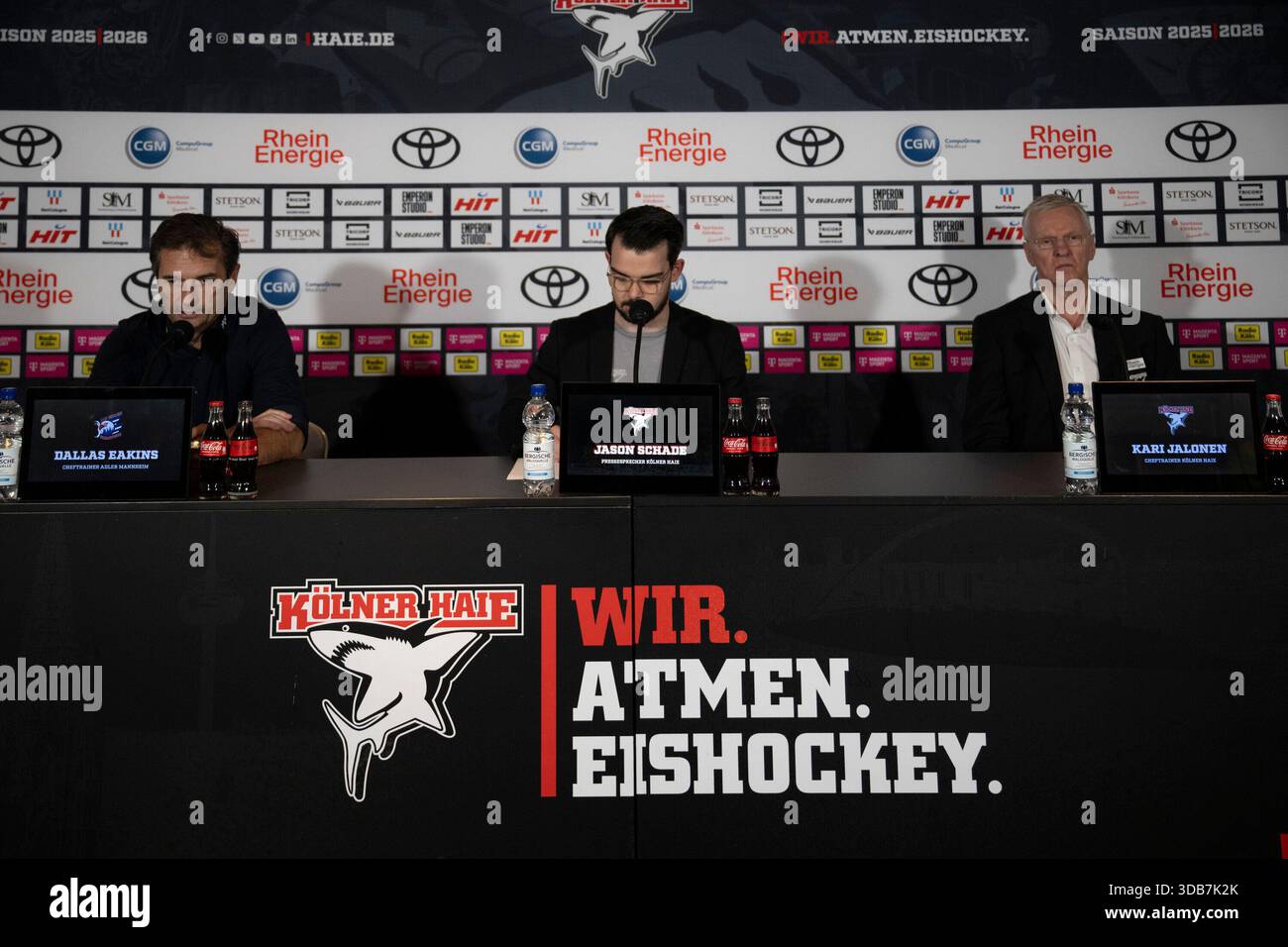 Dellas Eakins (Adler Mannheim, #Head Coach); Jason Schade; Kari Jalonen ...