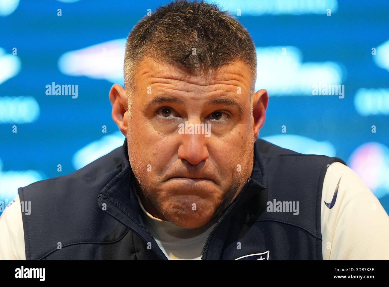 New England Patriots head coach Mike Vrabel speaks at a news conference ...