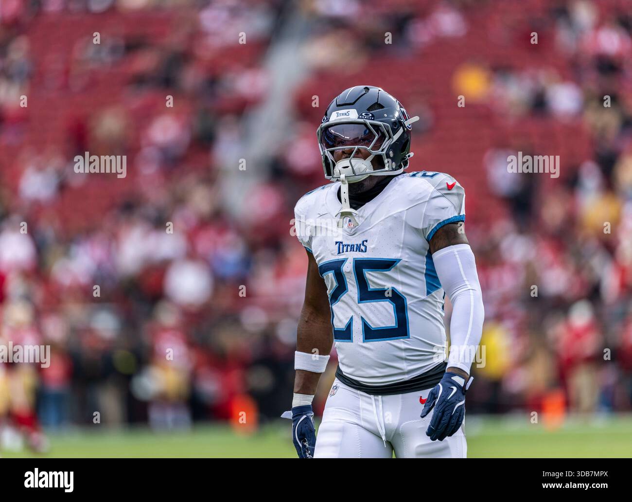 December 14 2025 Santa Clara, CA U.S.A Tennessee safety Xavier Woods ...